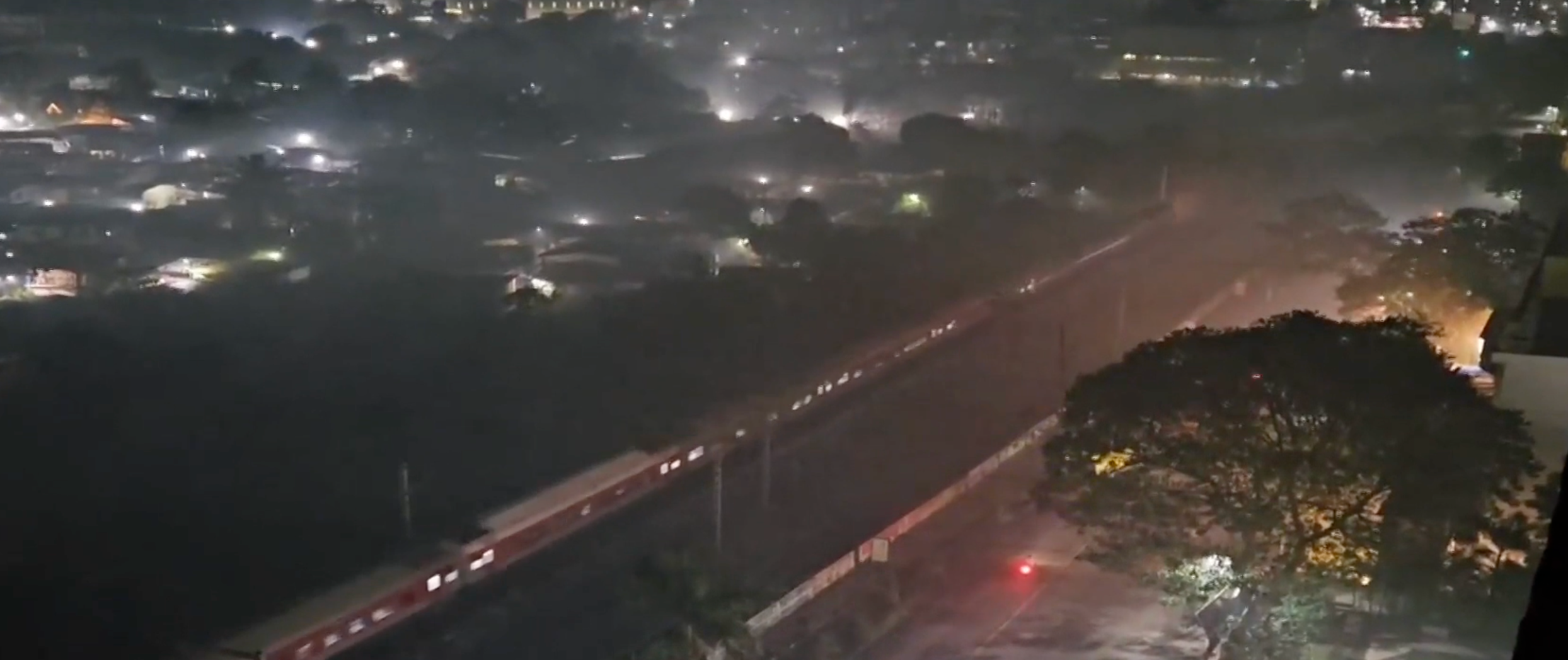 Panic after gas leak at Indian chemical factory spreads across city and residents asked to stay ...